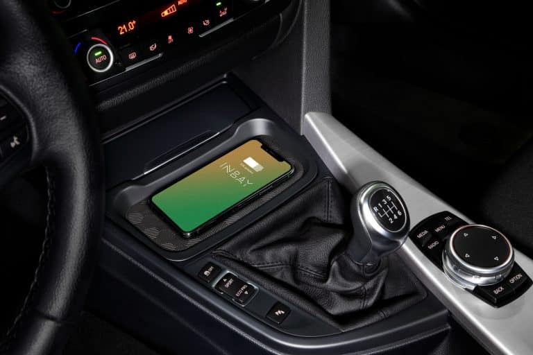 Wireless charging for your BMW 1 Series (E81/E82/E87/E88) with INBAY